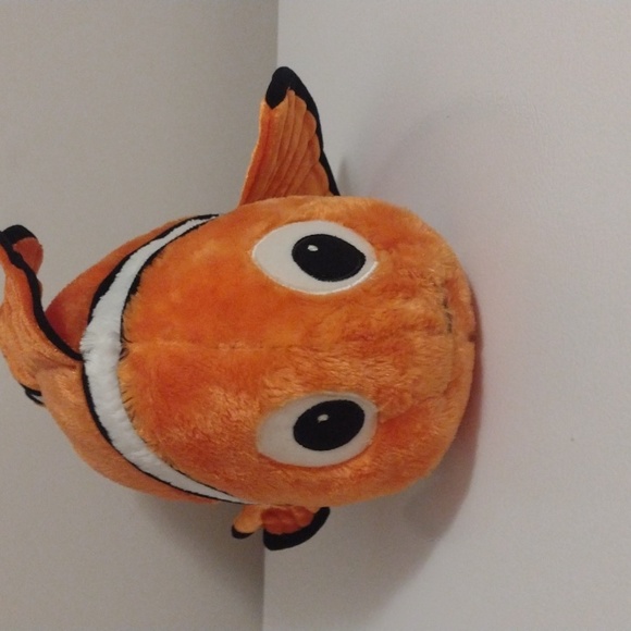 Disney | Toys | Disney Store Exclusive Nemo 7 | Poshmark